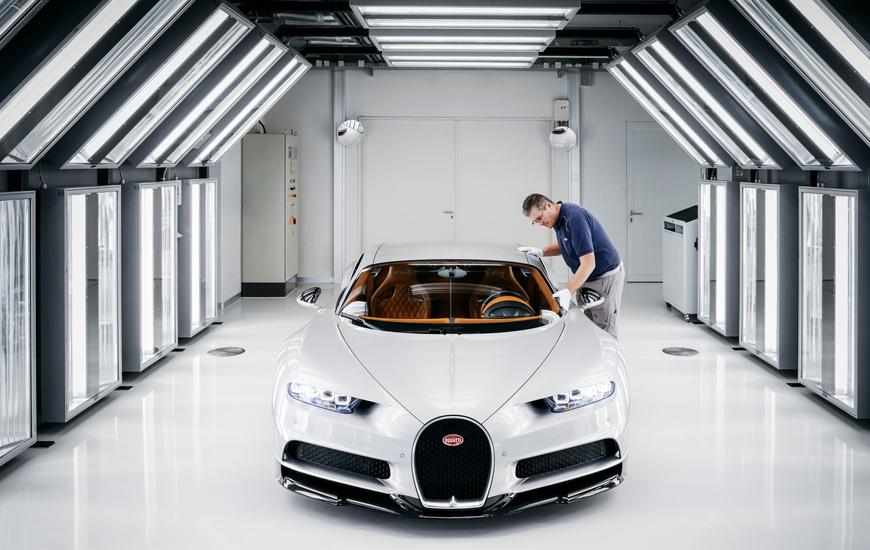 Bugatti e la verniciatura perfetta - Portale Compositi